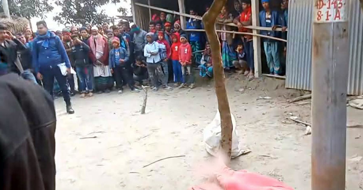 কুড়িগ্রামে চোর সন্দেহে যুবককে পিটিয়ে হত্যা